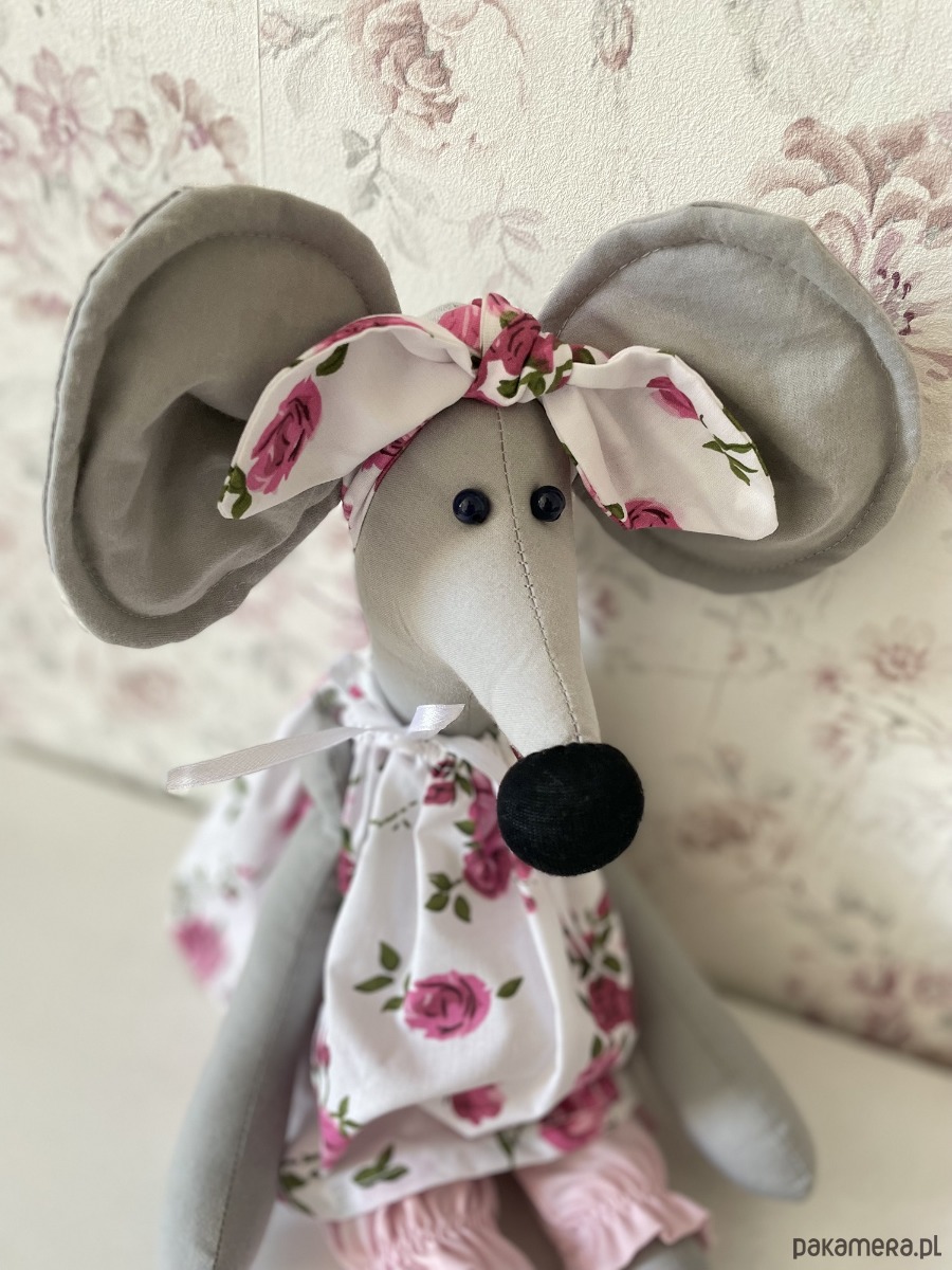 Mała myszka Aurelka 50 cm - Pakamera.pl