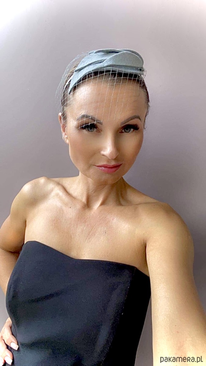 Toczek filcowy / fascynator ciemny szary /stalowy - Pakamera.pl