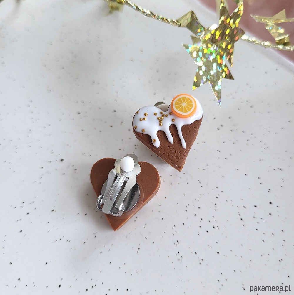 Klipsy pierniczkowe serduszka z lukrem i pomarańczą 3336544 - Pakamera.pl