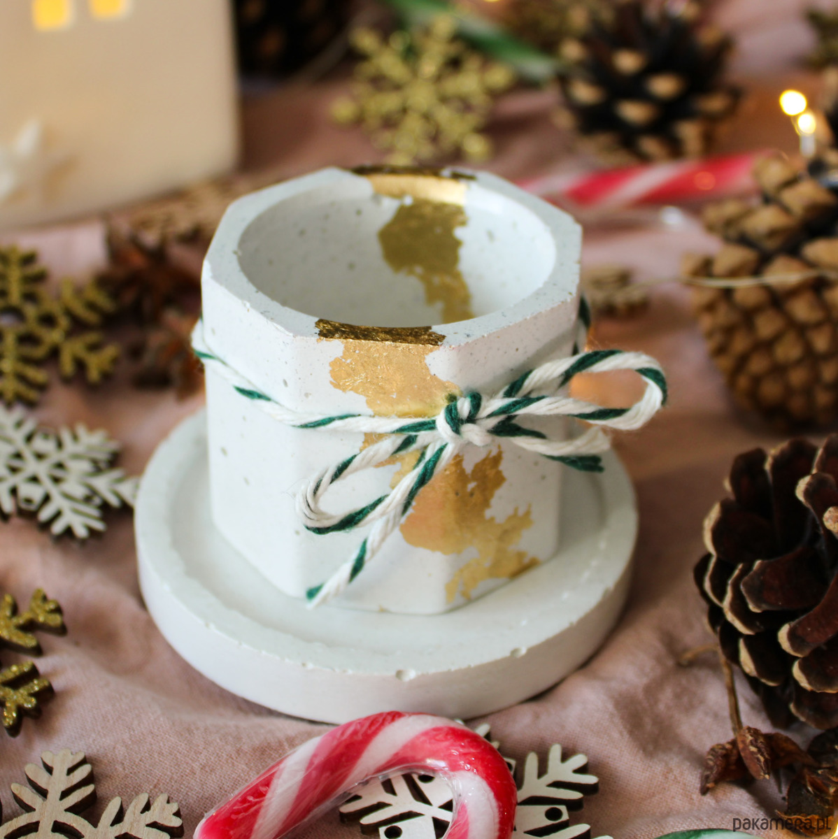 Zestaw prezentowy betonowe świeczniki złote 3 sztuki - Pakamera.pl