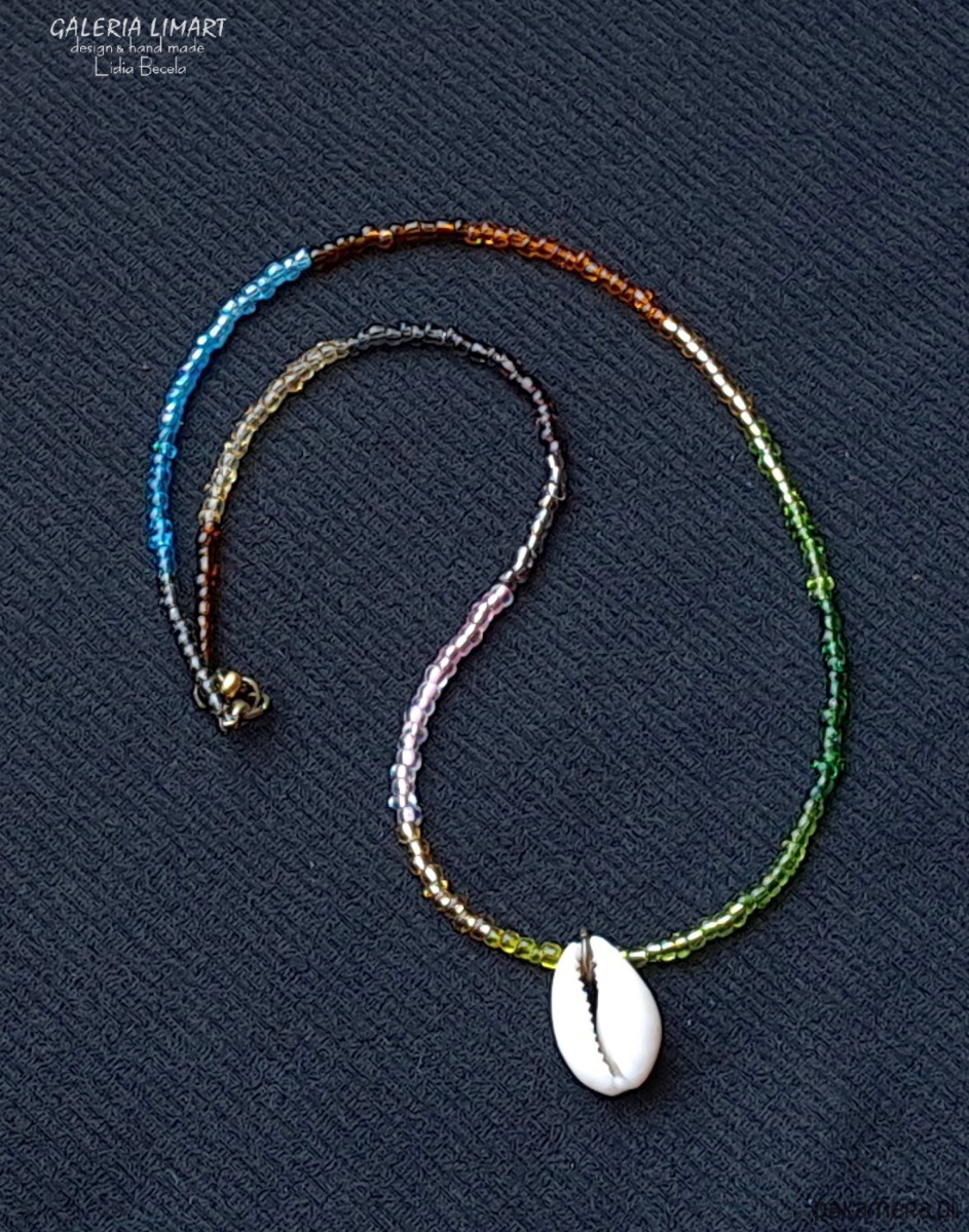 Naszyjnik w stylu boho z muszelką kauri miły prezent handmade - Pakamera.pl