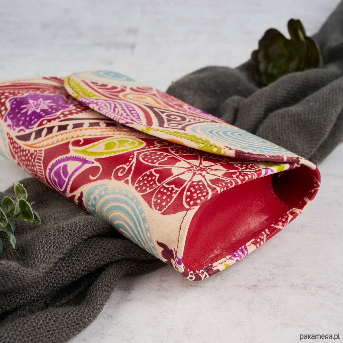 KOSMETYCZKA DAMSKA SKÓRZANA RĘCZNIE MALOWANA PAOLO PERUZZI IN-38-MC - Pakamera.pl